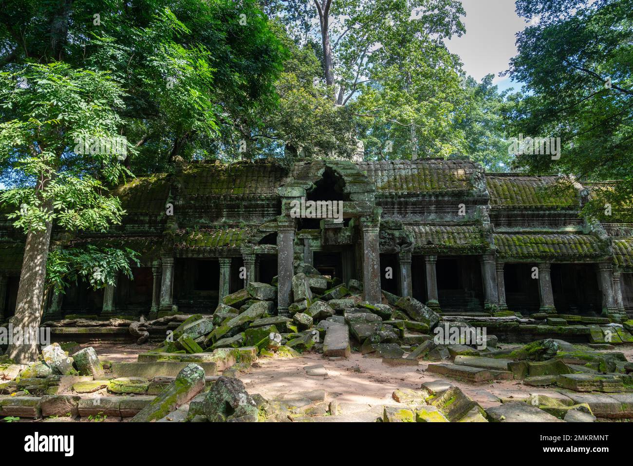 Pullen Cambodia tower temple Stock Photo - Alamy