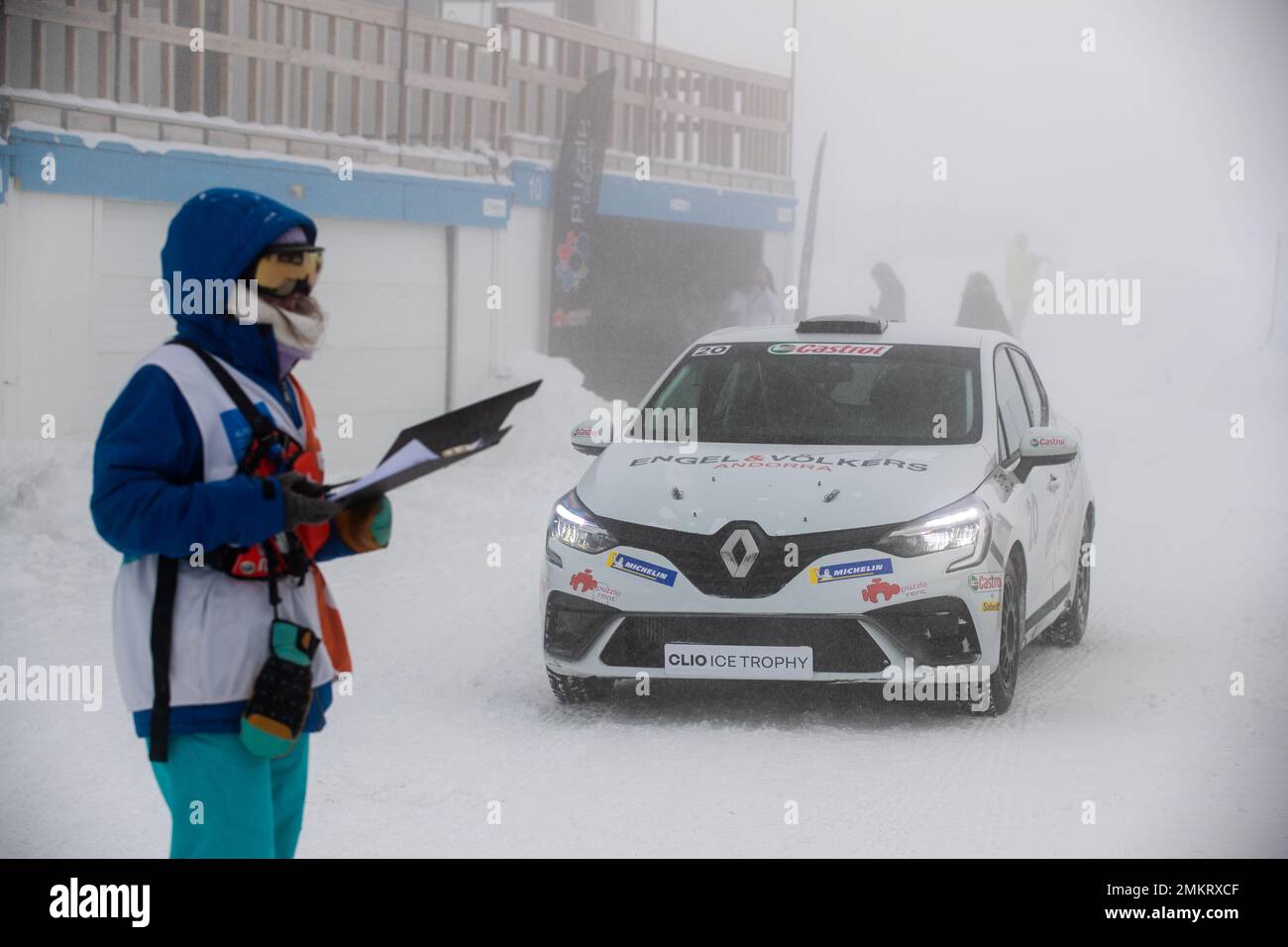 20A Alex ESPANOL (ES), DRIVELAND / PUZZLE MOTORSPORT, action 20B Helena ...