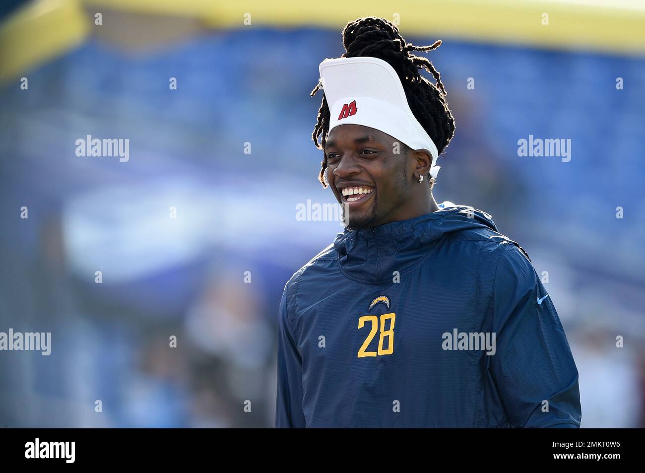Los Angeles Chargers running back Melvin Gordon warms up before an NFL ...