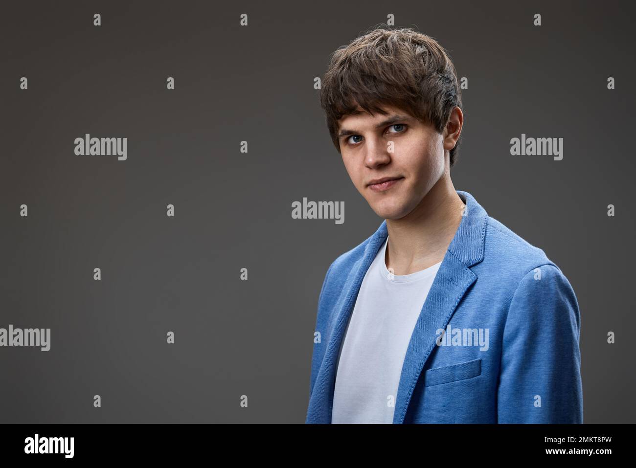 Handsome guy looking camera in hi-res stock photography and images - Alamy