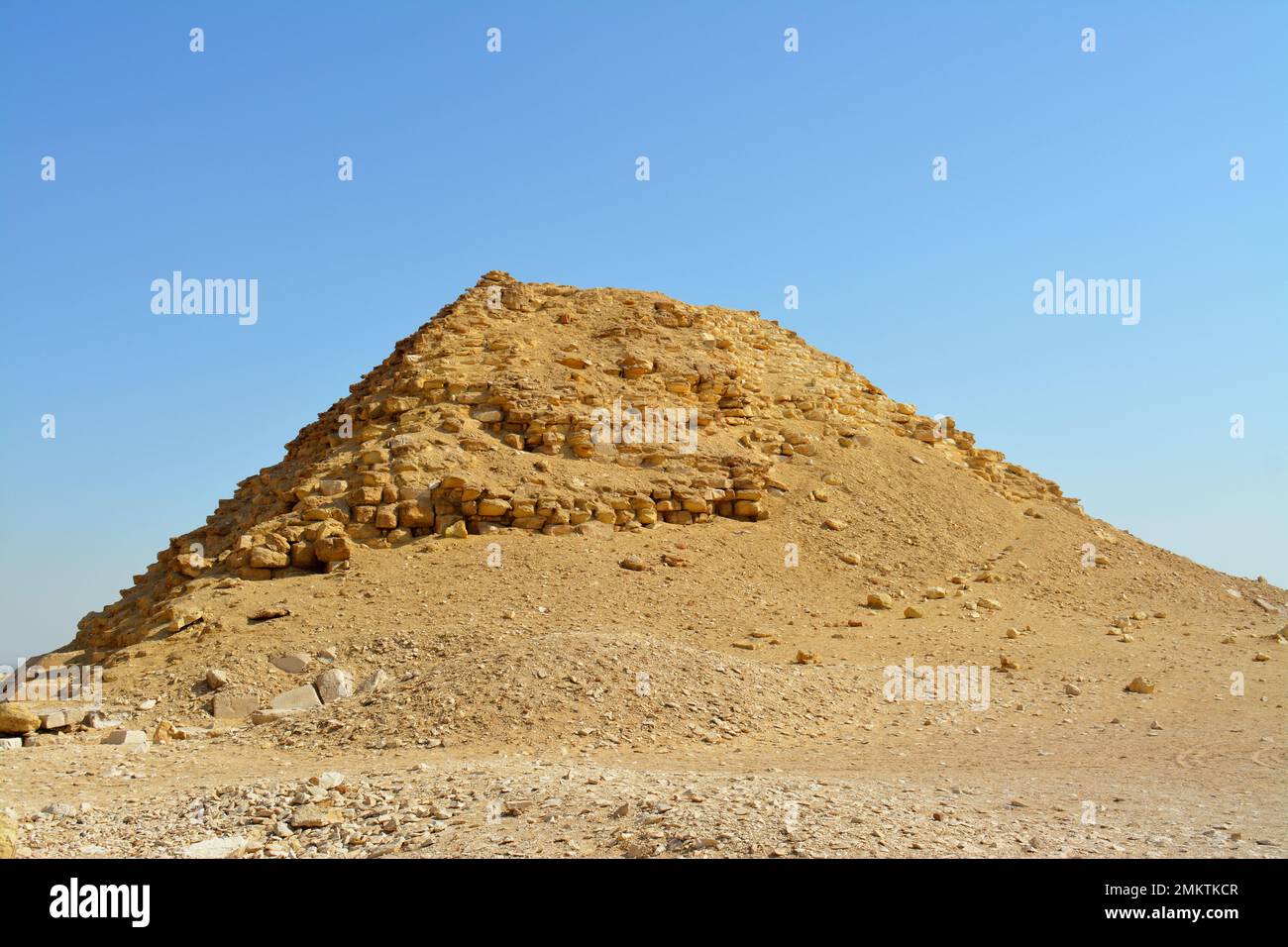 The satellite pyramid located 55 meters south to the bent pyramid of ...