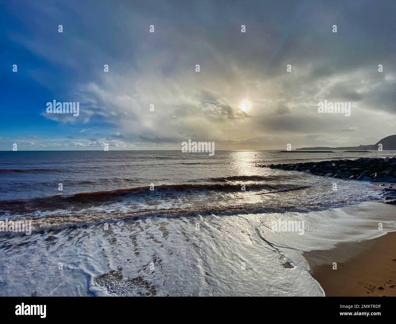 Devon sun sunny summer south coast hi-res stock photography and images ...