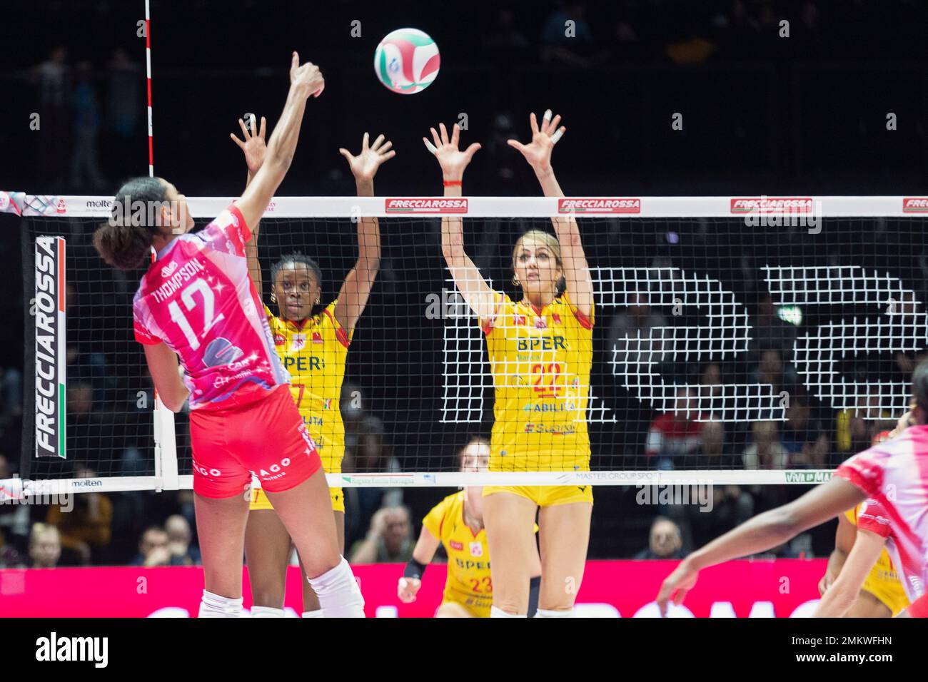 Spike of Jordan Thompson (Vero Volley Milano Stock Photo - Alamy