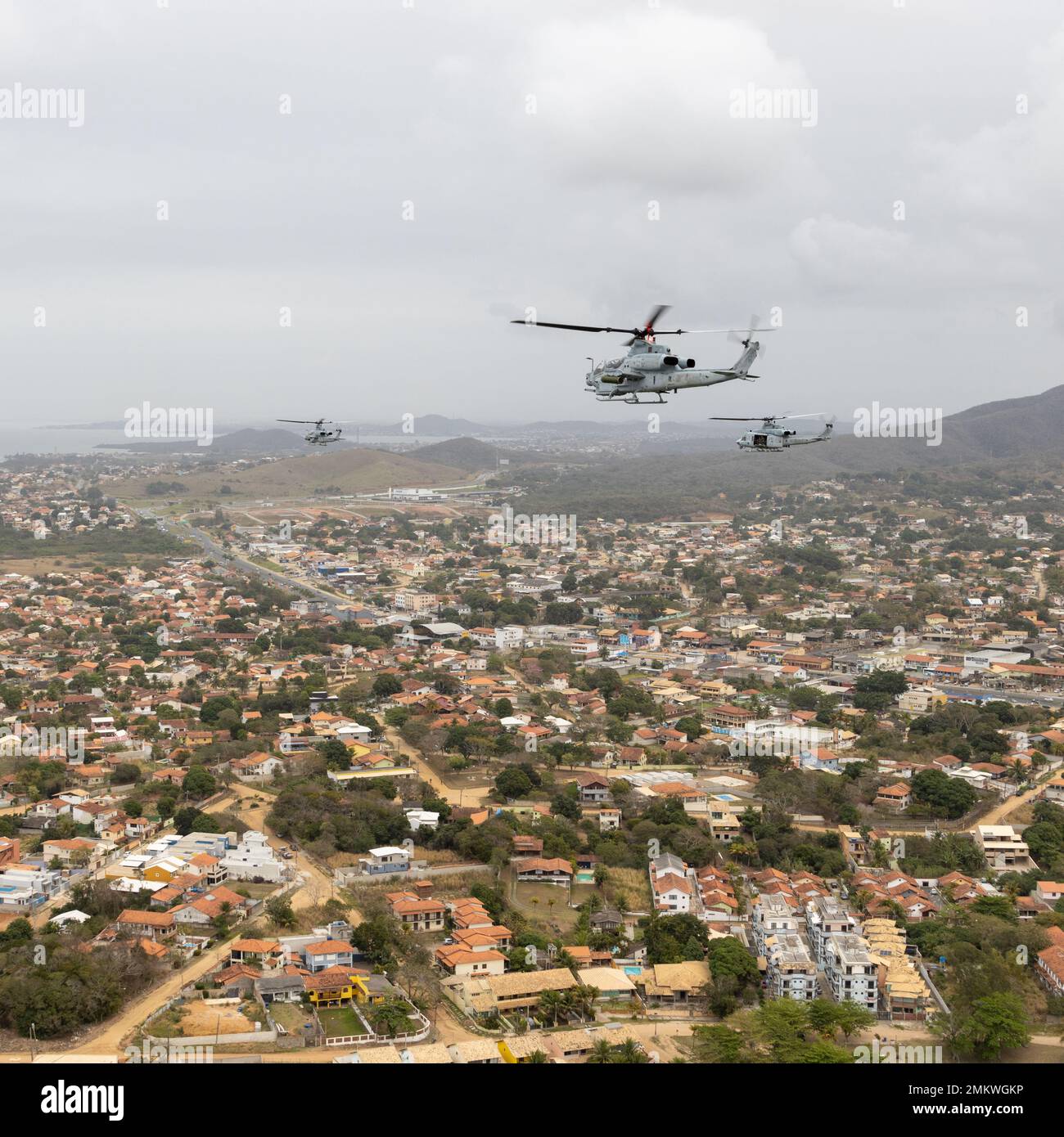 Christ the redeemer statue build hi-res stock photography and images ...