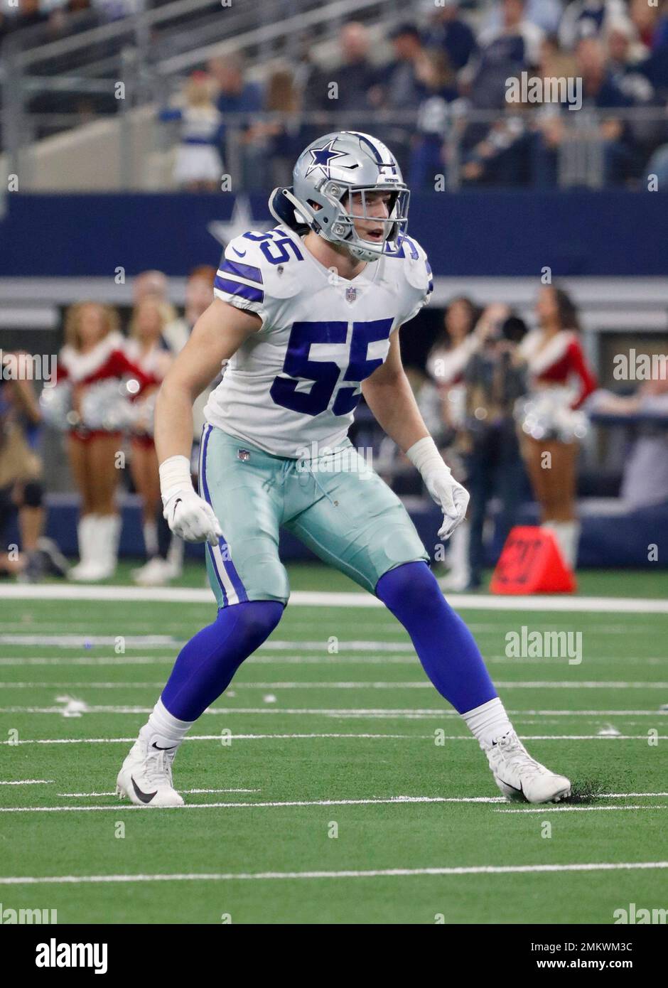 Dallas Cowboys linebacker Leighton Vander Esch against the Tampa Bay ...