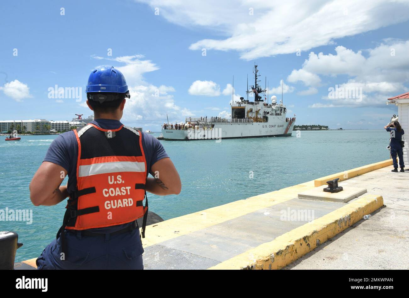 Thetis returned hi-res stock photography and images - Alamy