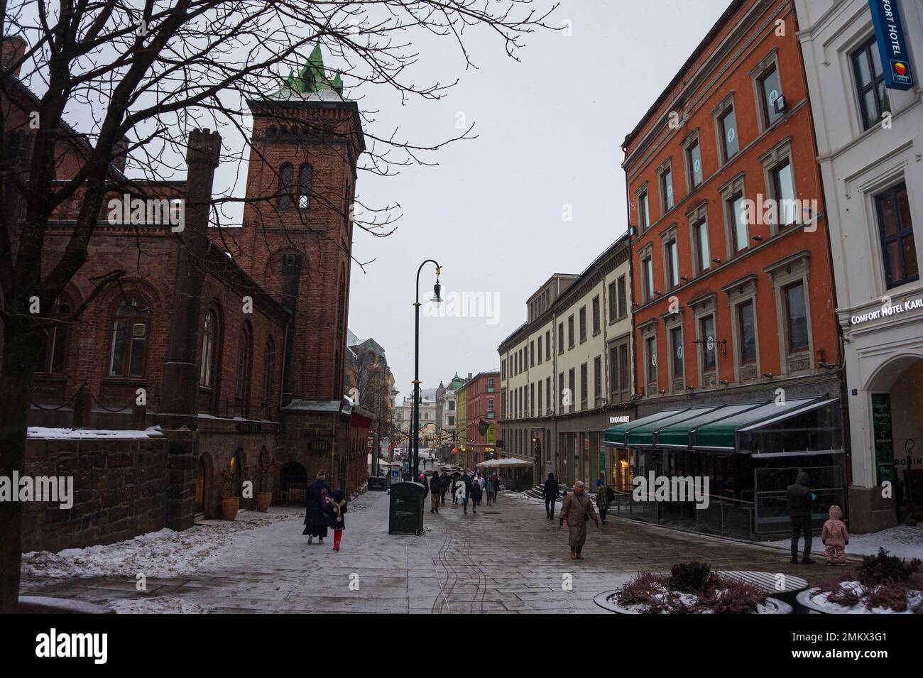 Oslo city hall snow hi-res stock photography and images - Alamy