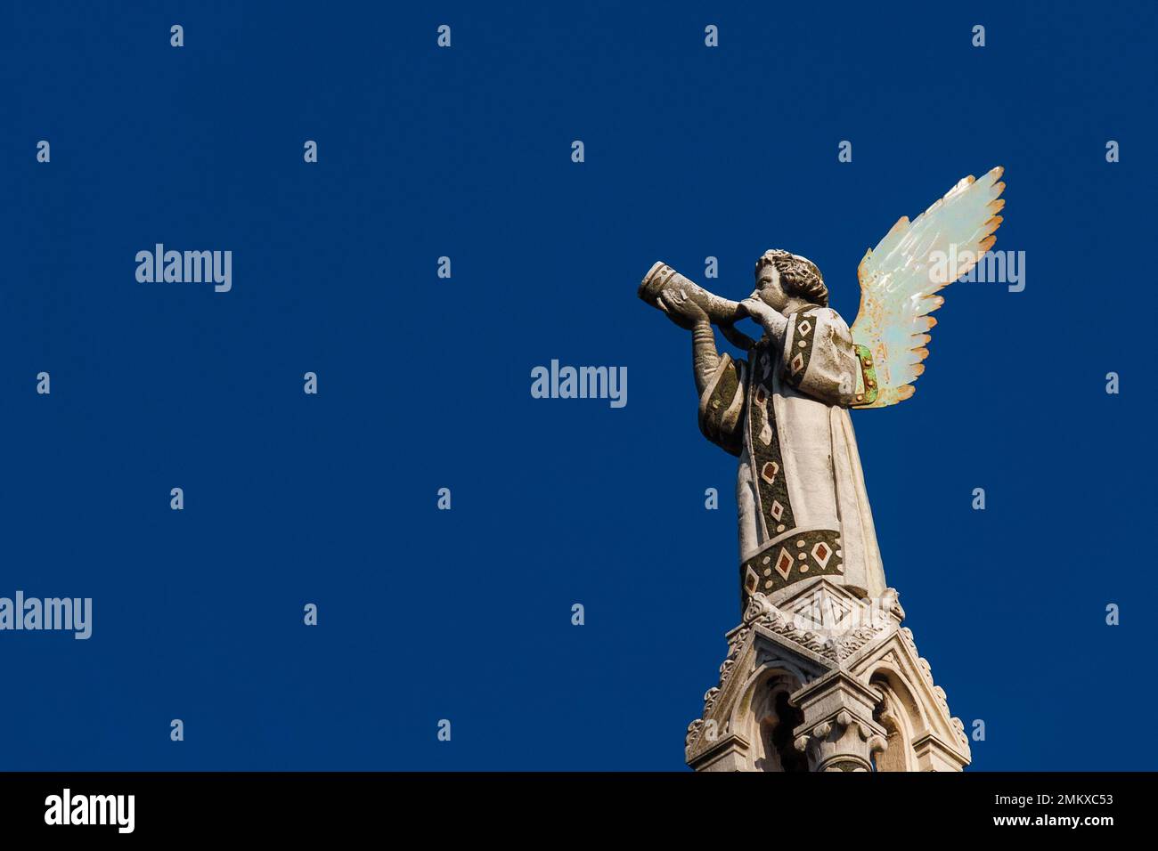 Medieval trumpet hi-res stock photography and images - Alamy