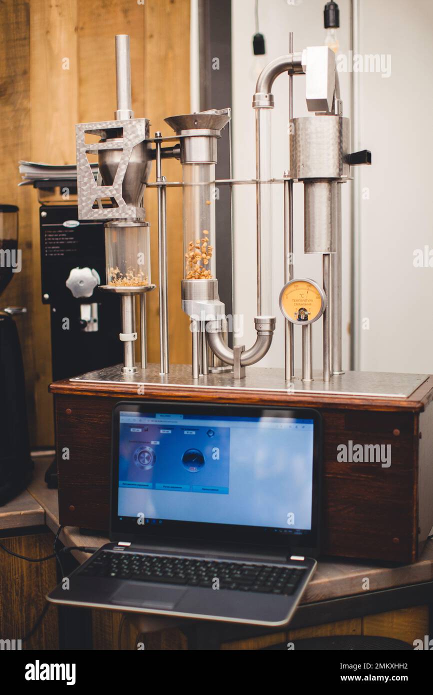 Cleaning beans hi-res stock photography and images - Alamy