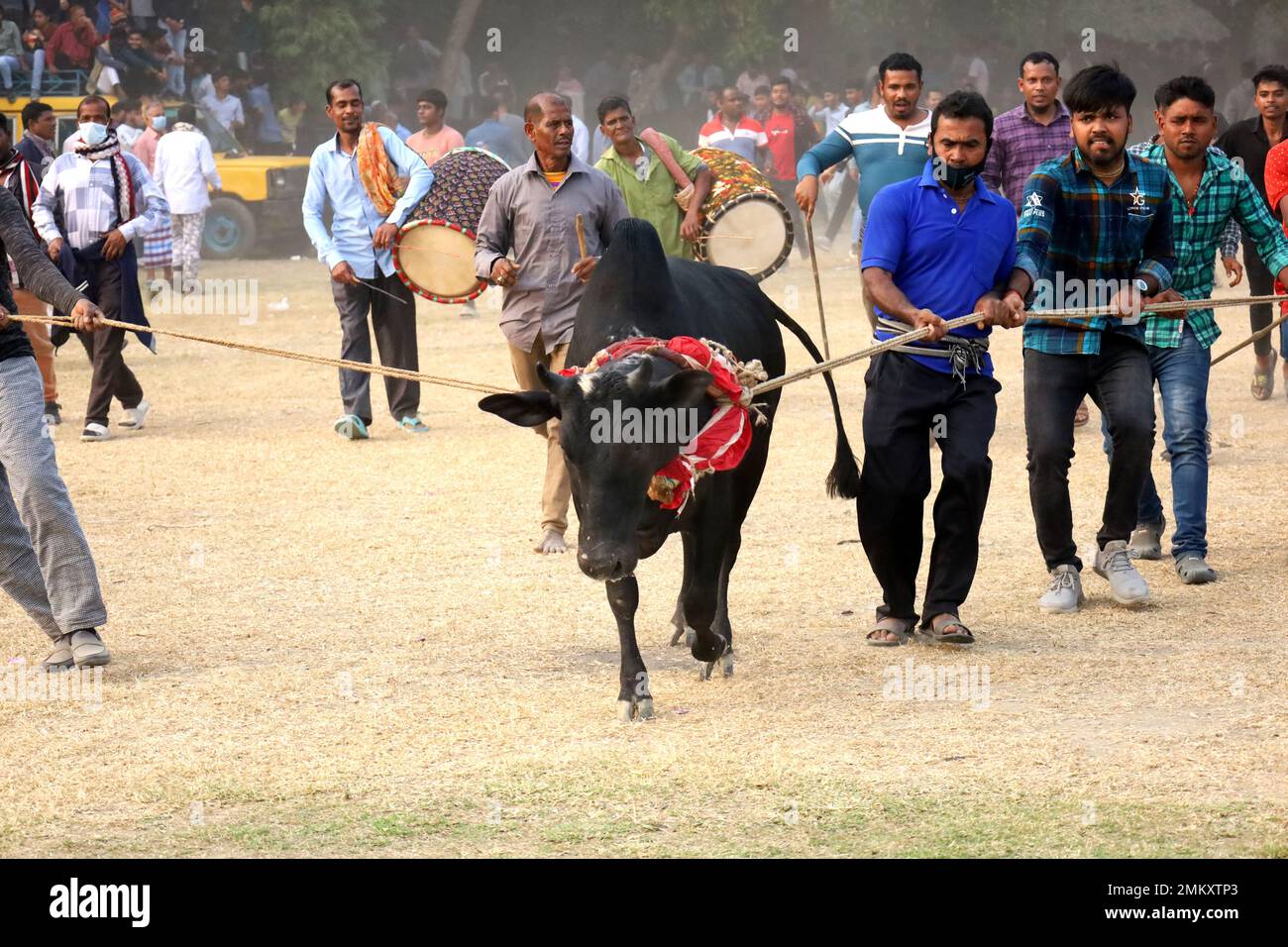 Nawabgonj, Dhaka, Bangladesh. 29th Jan, 2023. Local people participate ...