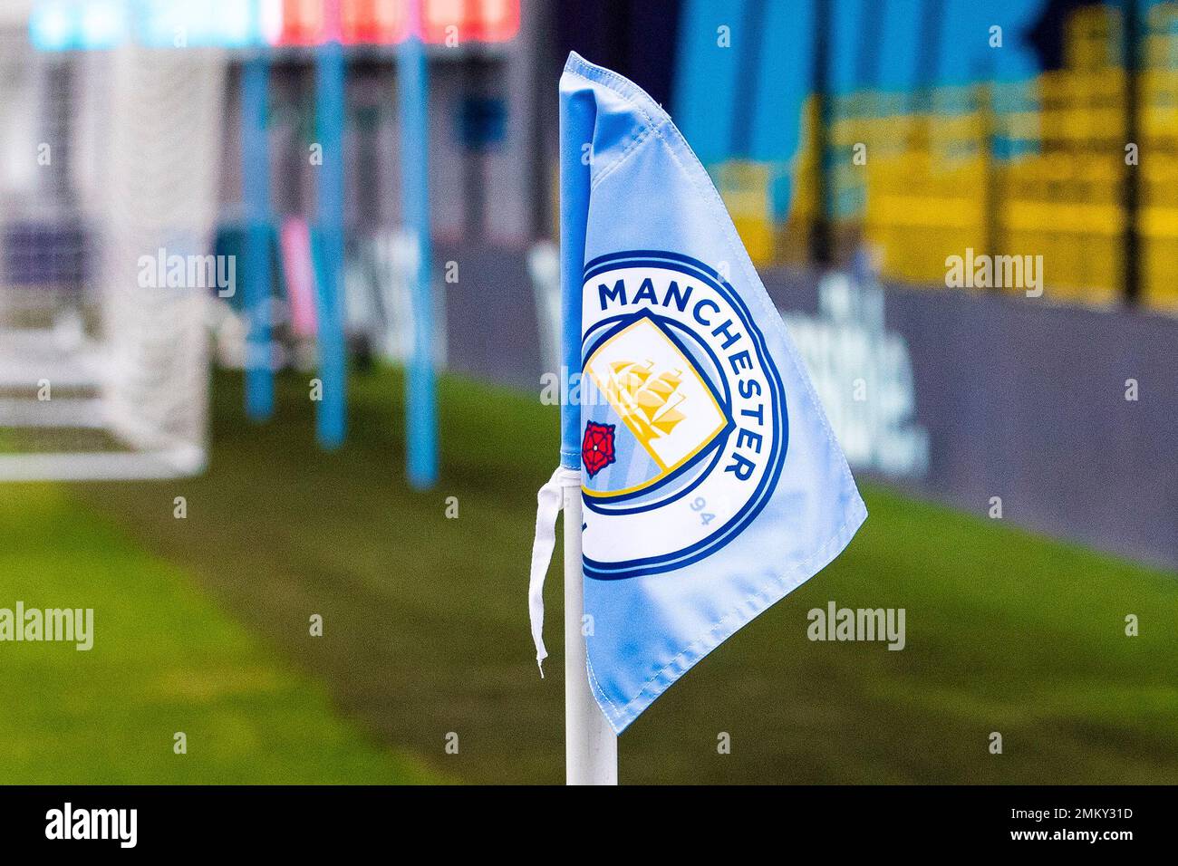 Manchester city corner flag hi-res stock photography and images - Alamy