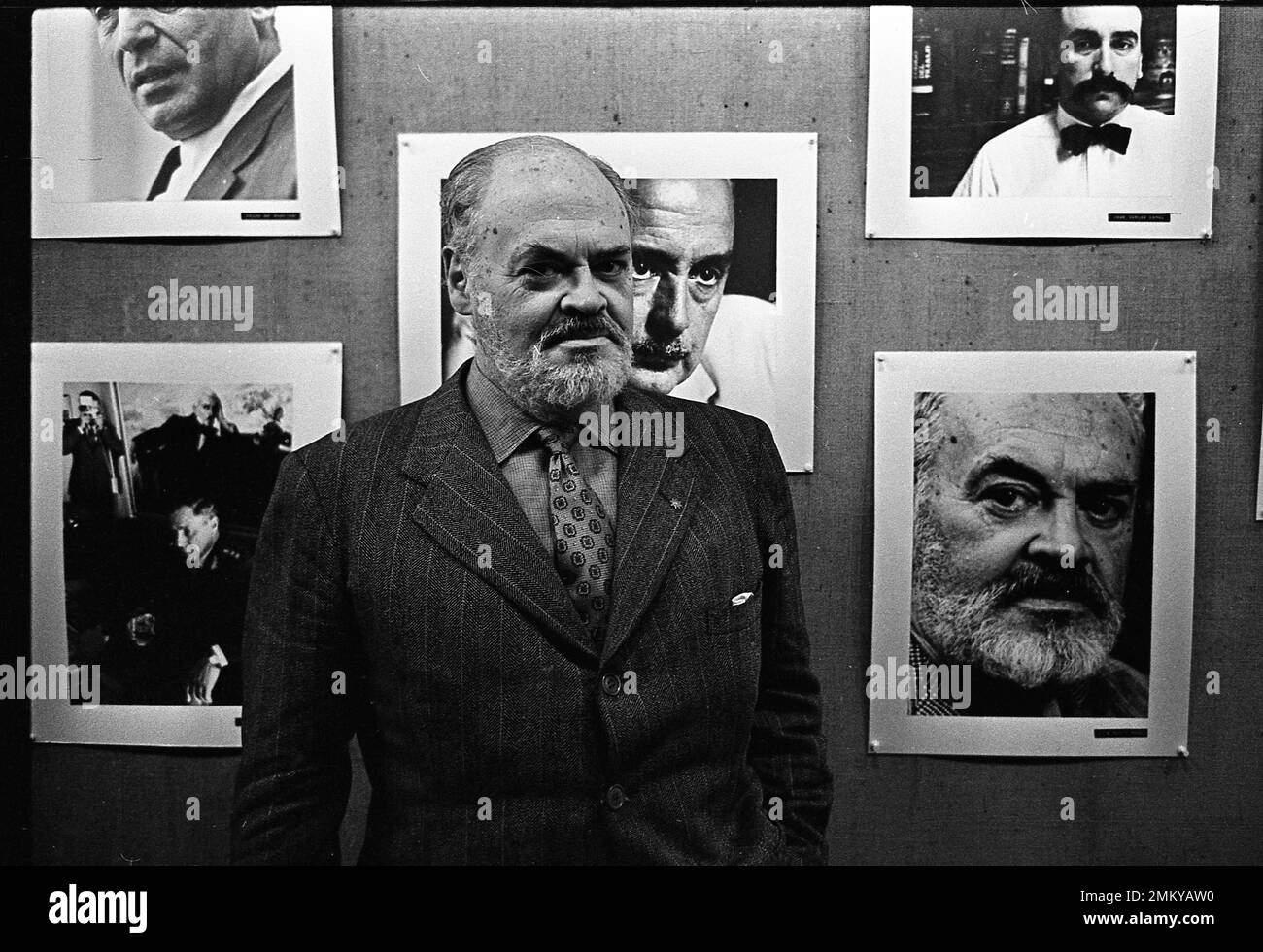 Photojorunalist hi-res stock photography and images - Alamy