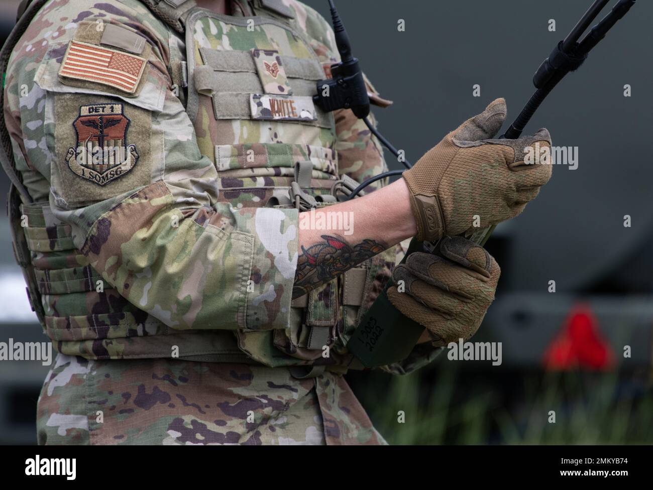 Field communication sets hi-res stock photography and images - Alamy