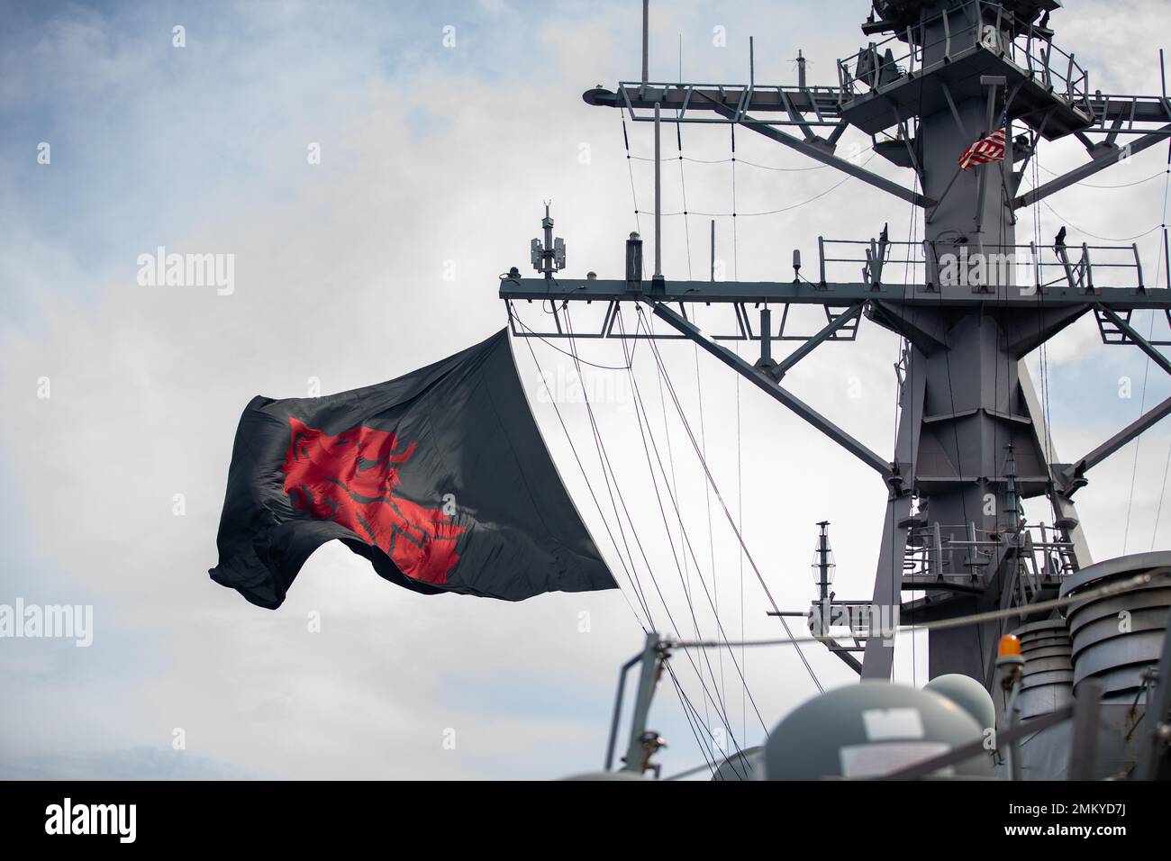 220912-N-NQ285-1099 ATLANTIC OCEAN (Sept. 12, 2022) The Arleigh Burke ...