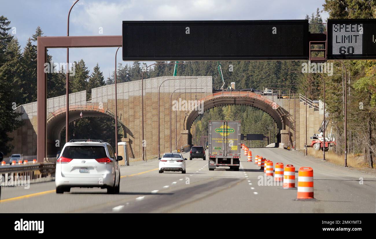 In this photo taken Oct. 4, 2018, westbound Interstate 90 traffic ...
