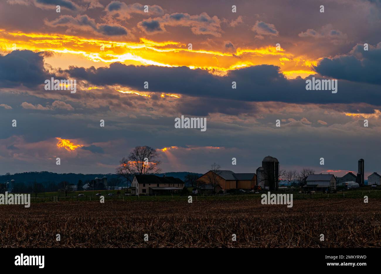 A View of a Sunset, Trying to Break Thru Clouds, With Multiple Cloud ...