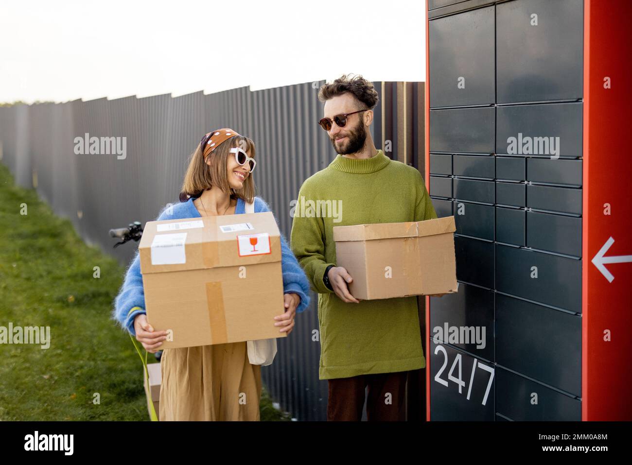 Parcels received hi-res stock photography and images - Alamy