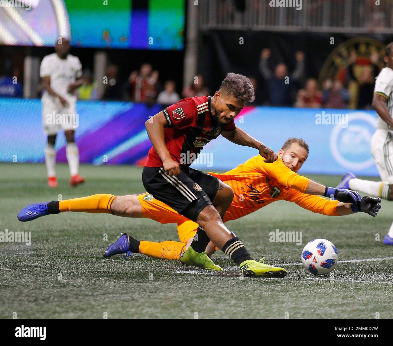 Atlanta United forward Josef Martinez (7) beats Portland Timbers ...