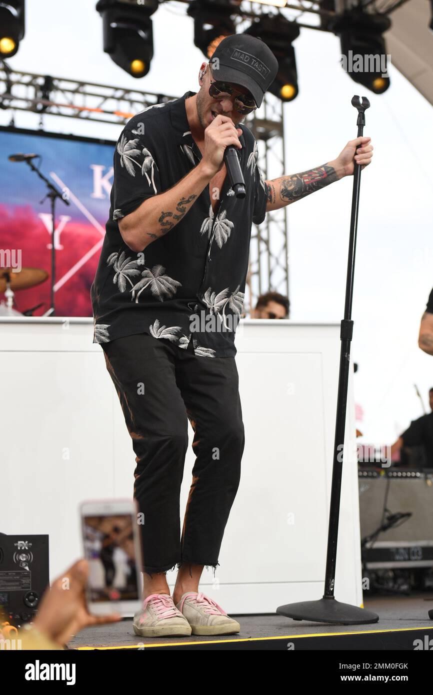 Hallandale Beach FL, USA. 28th Jan, 2023. Ryan Tedder of OneRepublic ...