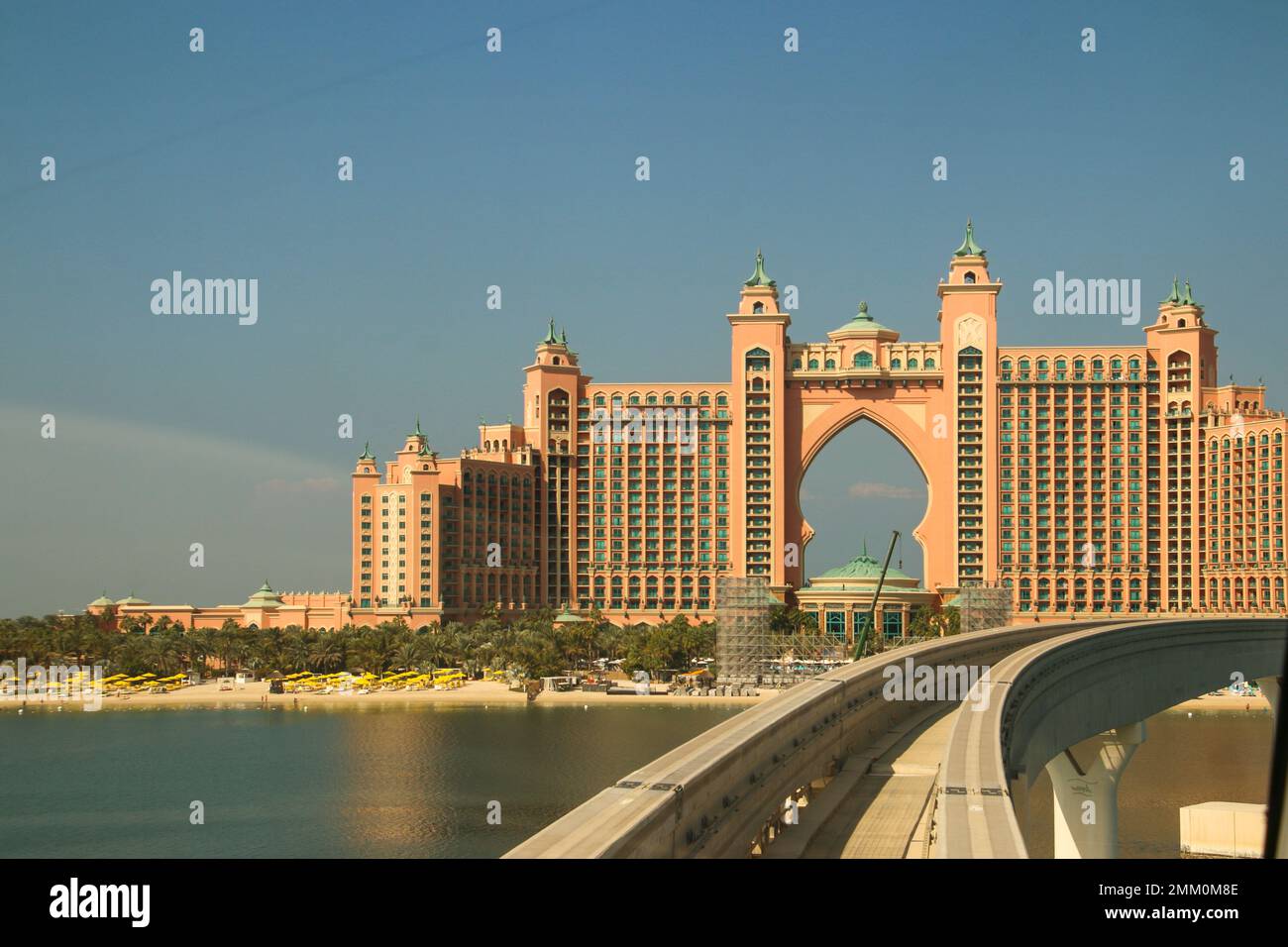 Atlantis the palm luxury hotel hi-res stock photography and images - Alamy