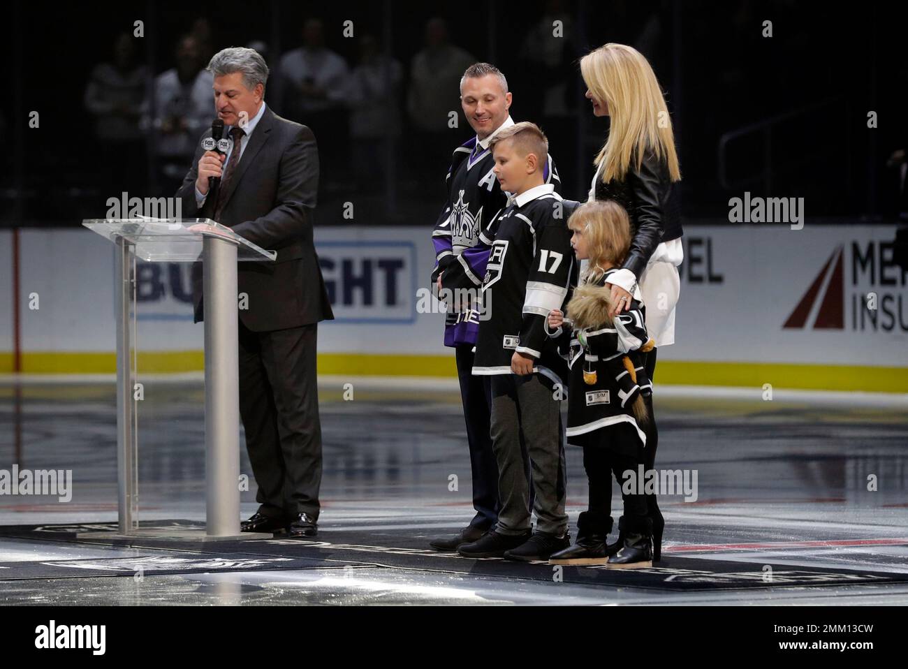 Former Los Angeles Kings player Lubomir Visnovsky, second from left ...