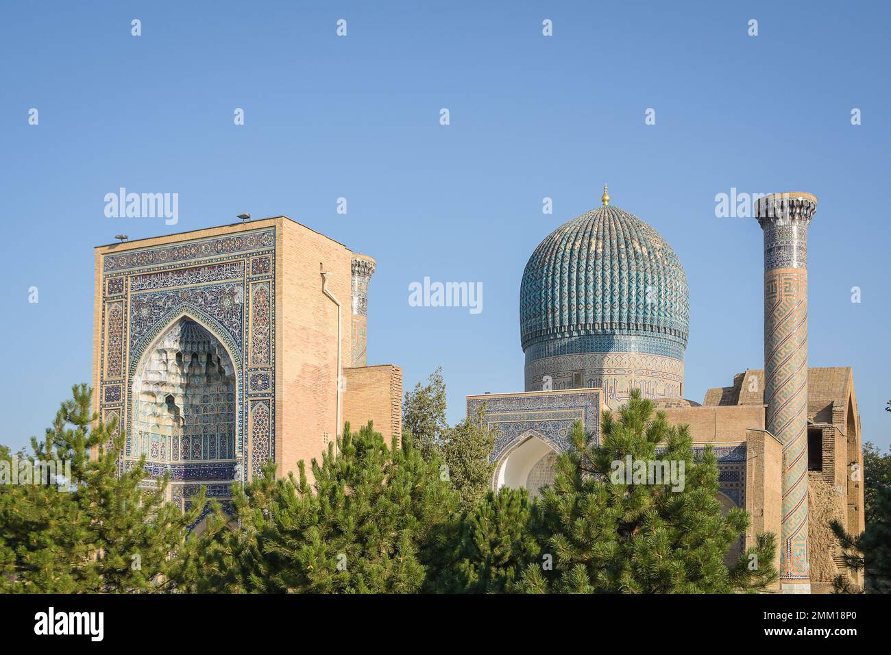 Bibi-Khanym Mosque, Samarkand, Uzbekistan Stock Photo - Alamy