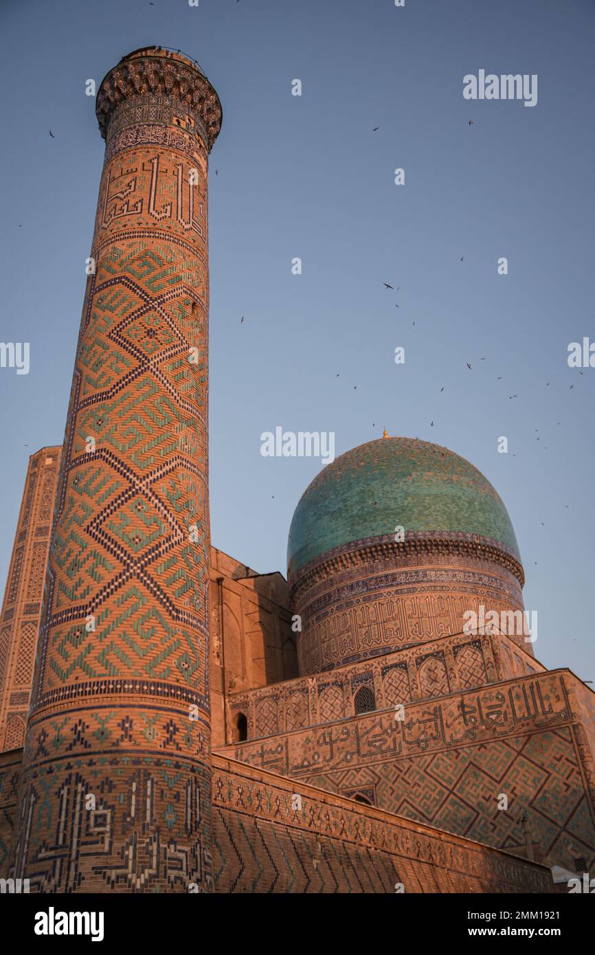 Bibi-Khanym Mosque, Samarkand, Uzbekistan Stock Photo - Alamy