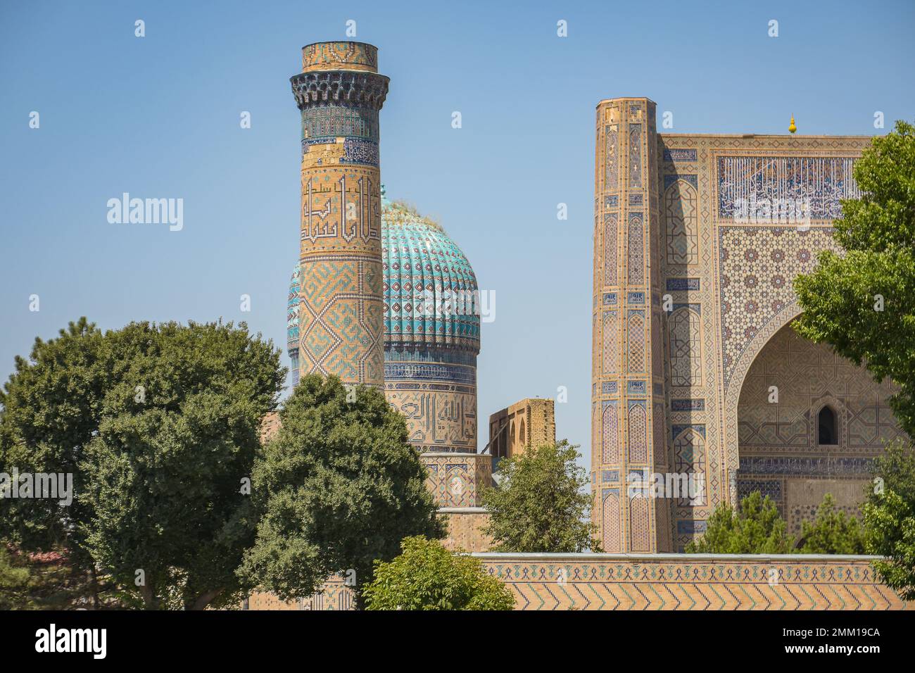 Bibi-Khanym Mosque, Samarkand, Uzbekistan Stock Photo - Alamy