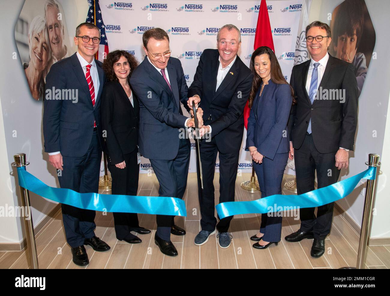 IMAGE DISTRIBUTED FOR NESTLÉ - From left to right, Greg Behar, CEO ...
