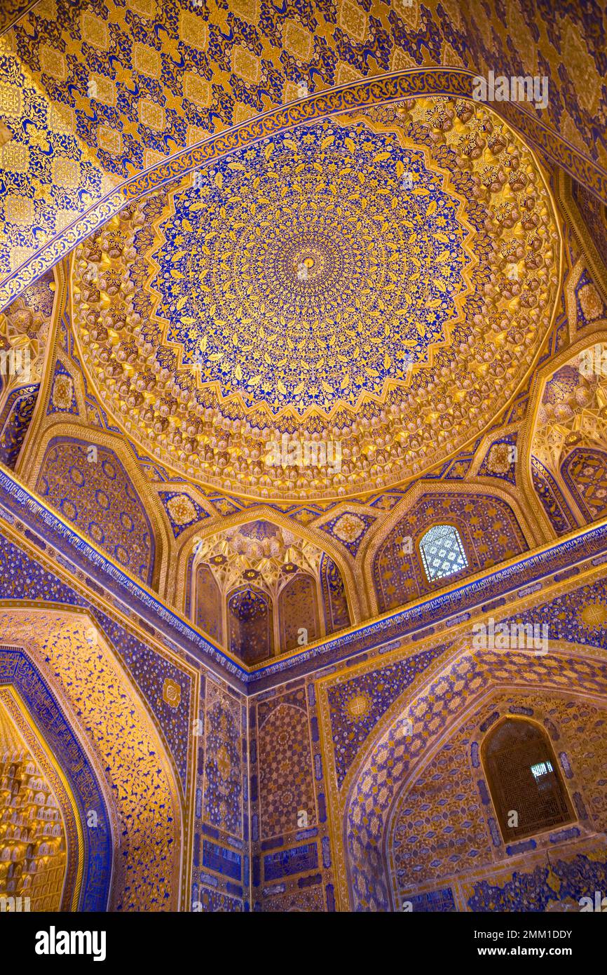 The Bibi-Khanym Mosque is one of the most important monuments of ...