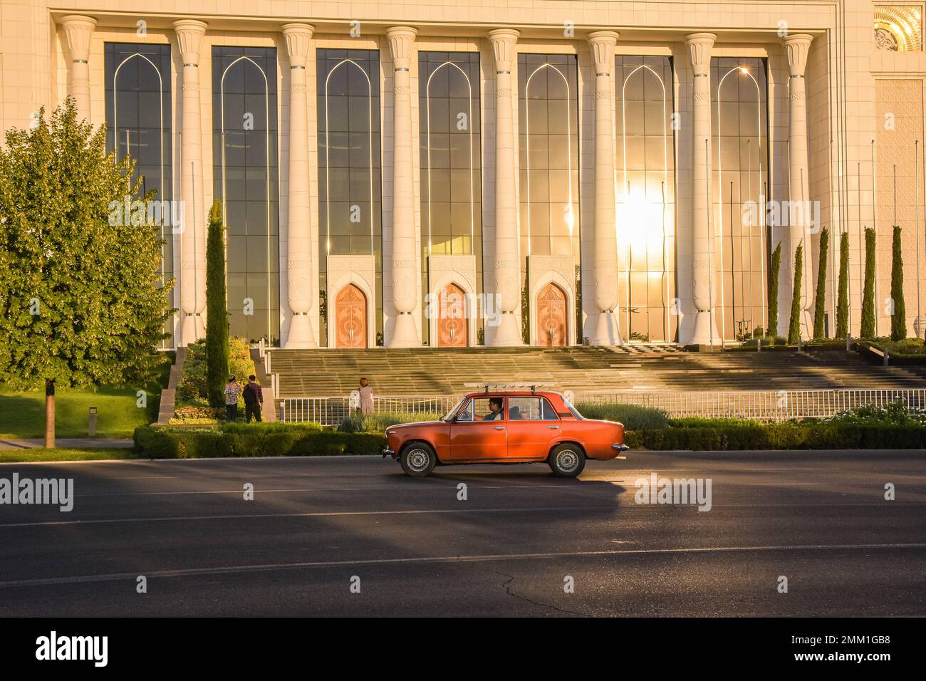 Hotel Uzbekistan, soviet modernist architecture, building in Tashkent ...