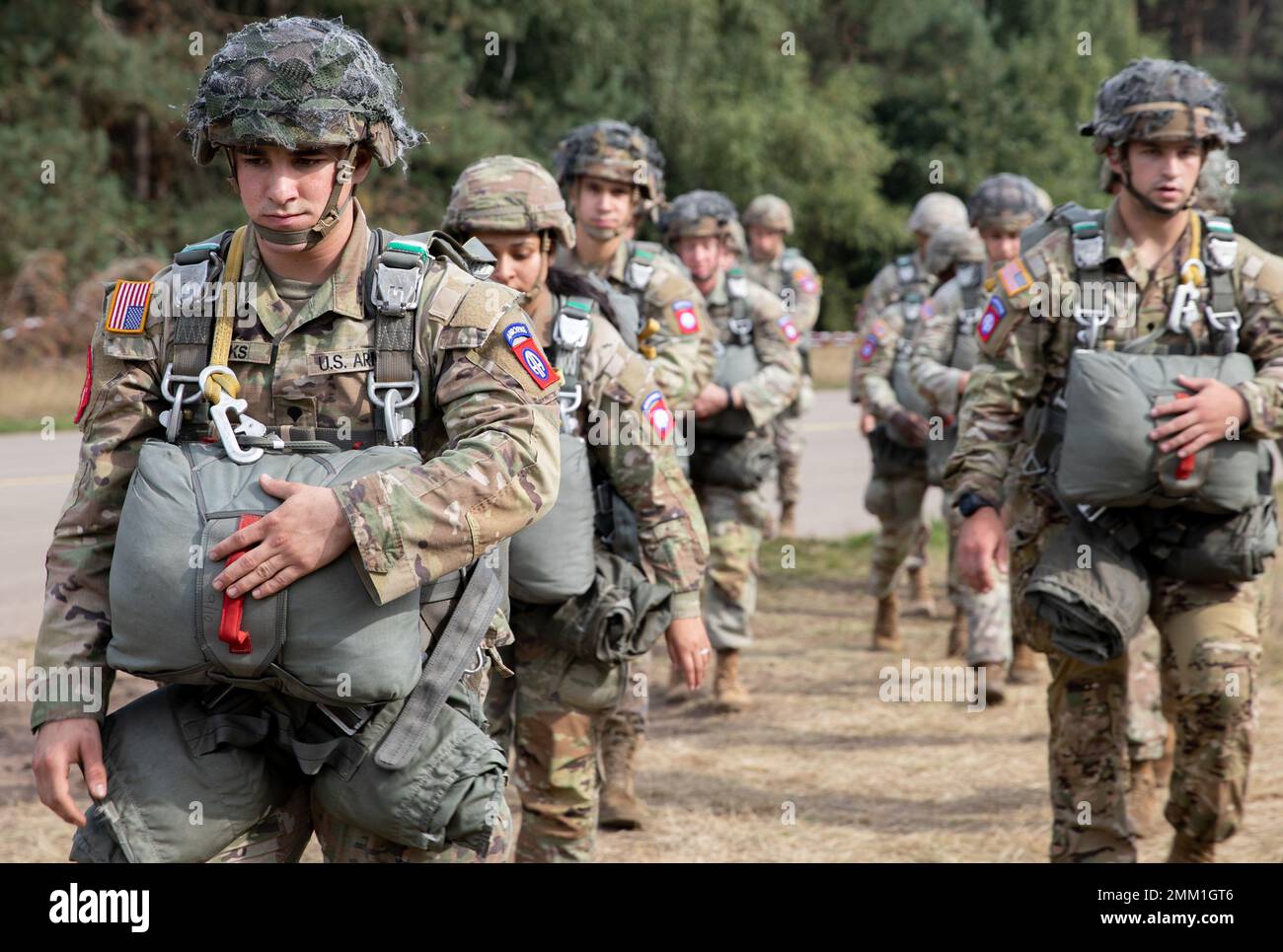A group of U.S. Army Paratroopers, assigned to the 82nd Airborne ...