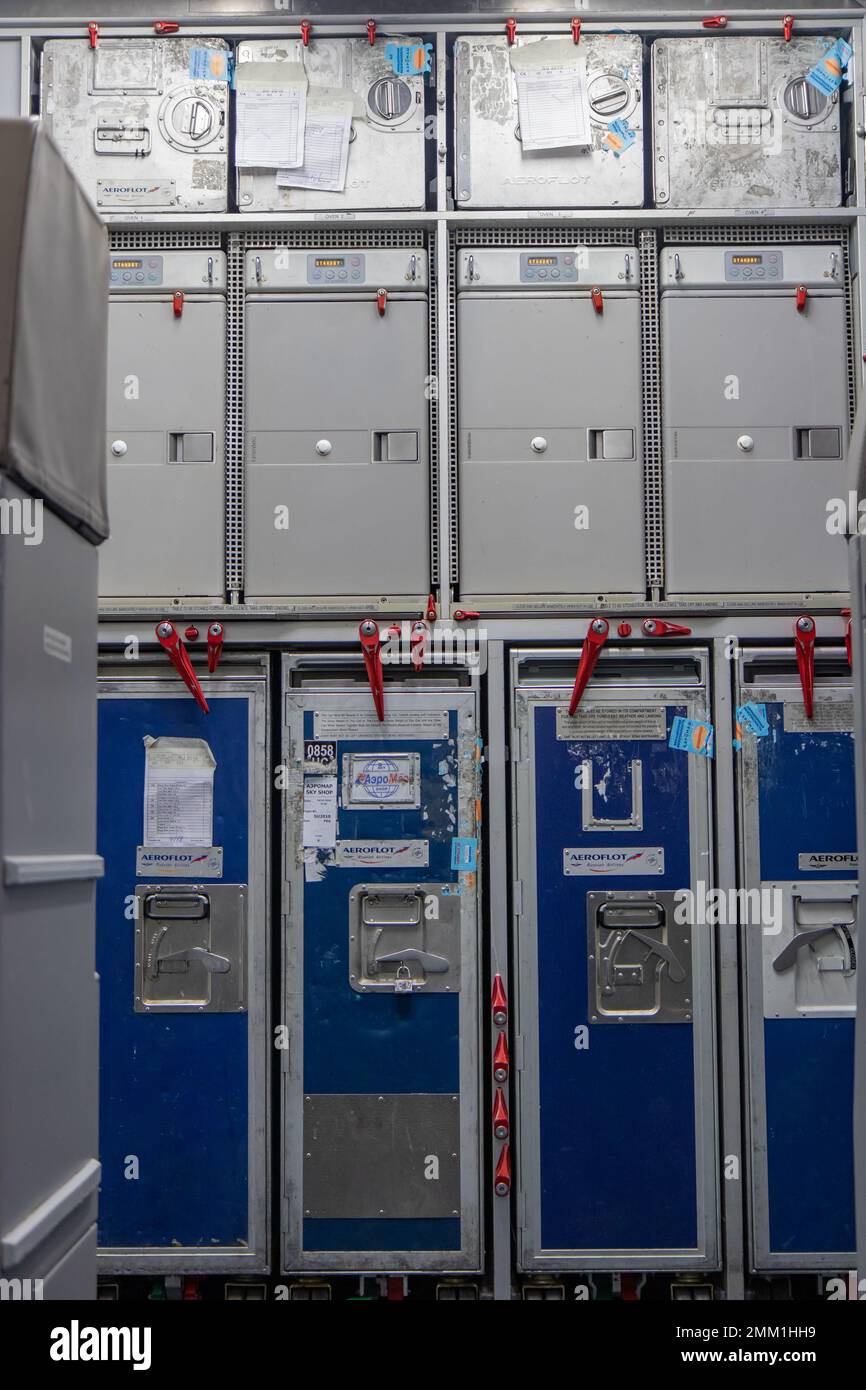 Airplane food cart hi-res stock photography and images - Alamy