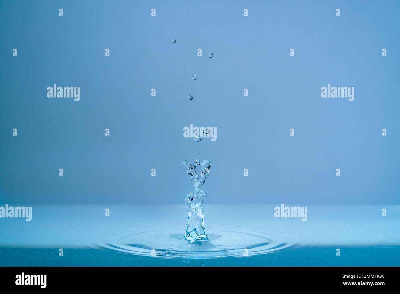 Smooth water fountain hi-res stock photography and images - Alamy