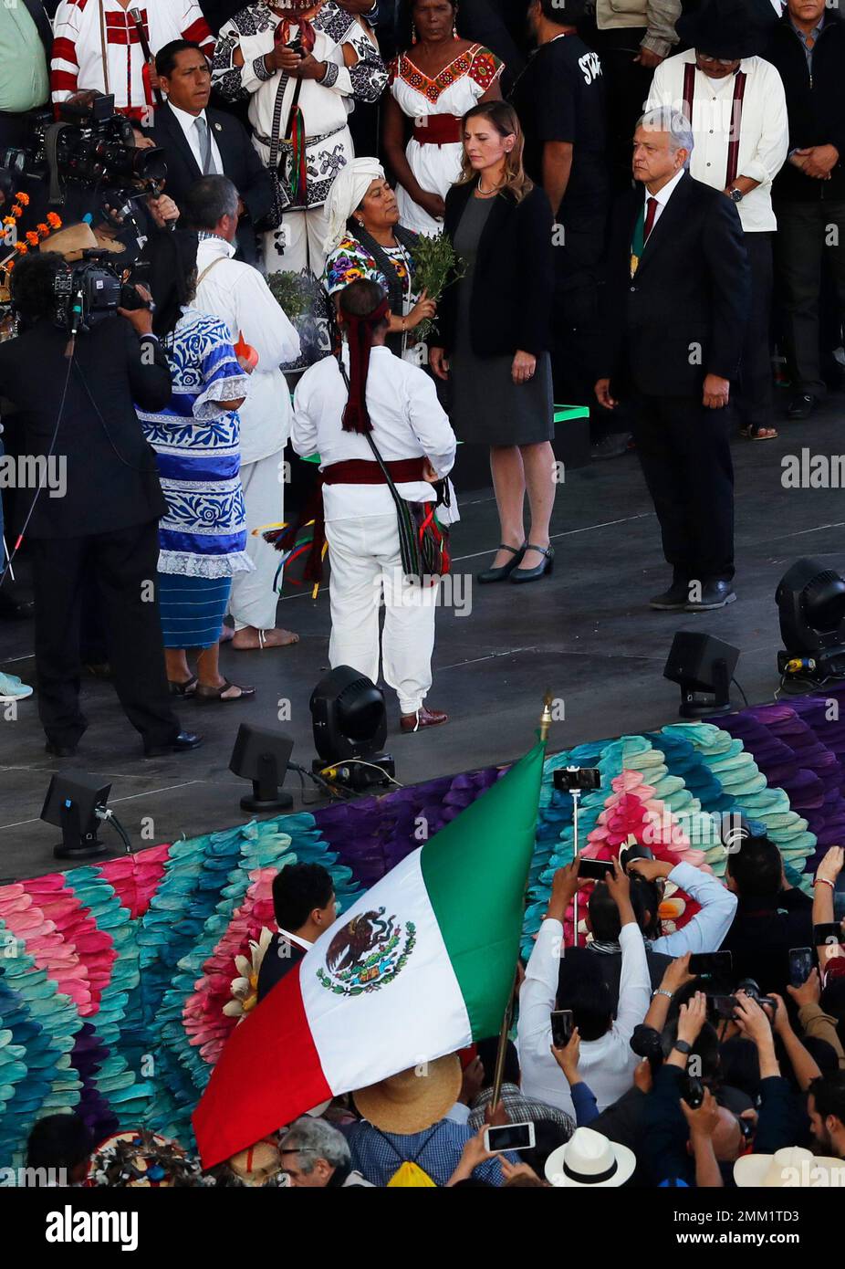 Mexico's new President Andres Manuel Lopez Obrador, center ...