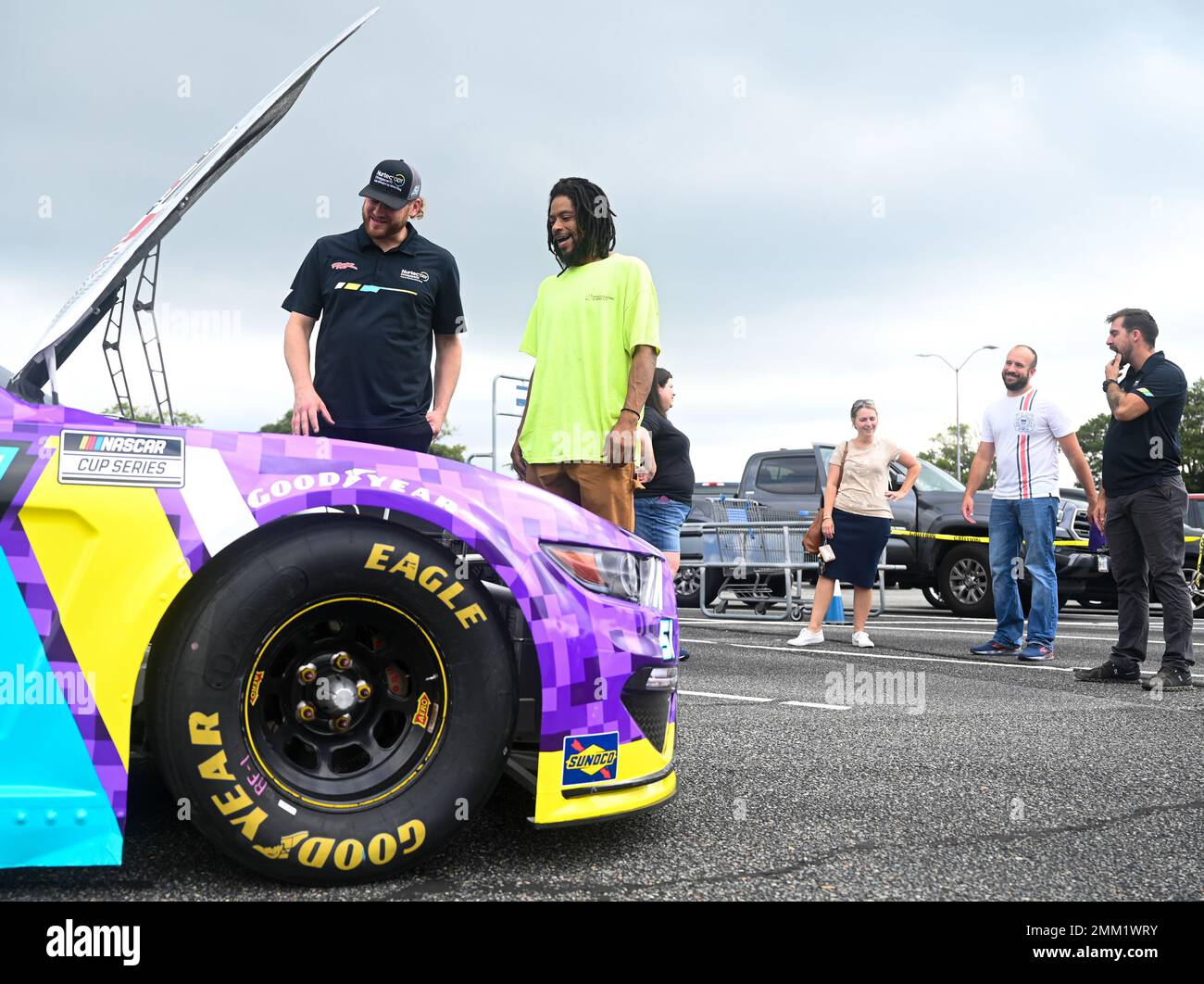 Nascar 1998 hi-res stock photography and images - Alamy