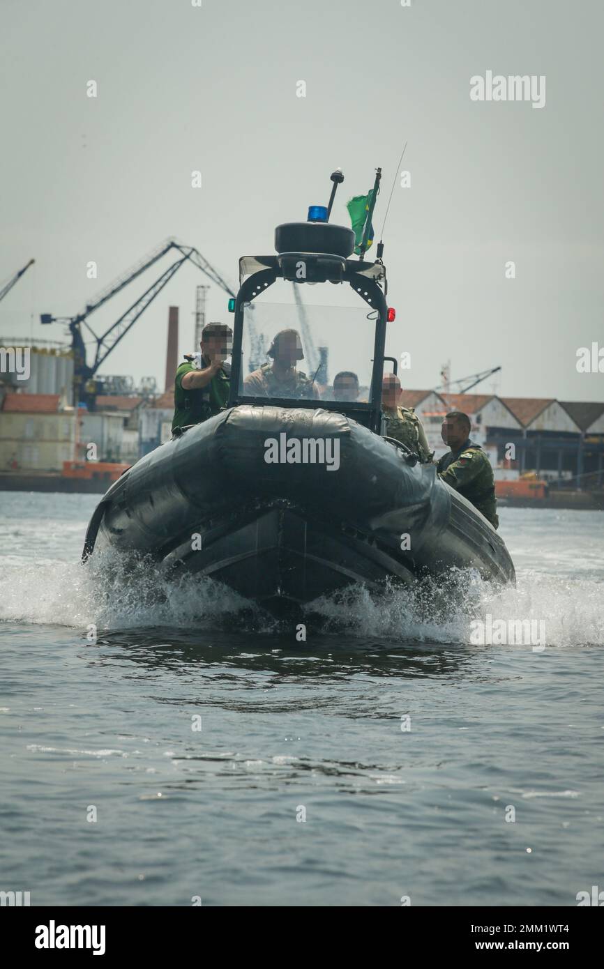 Rio De Janeiro (Sept. 13, 2022) Members of Special Boat Team 22 train ...