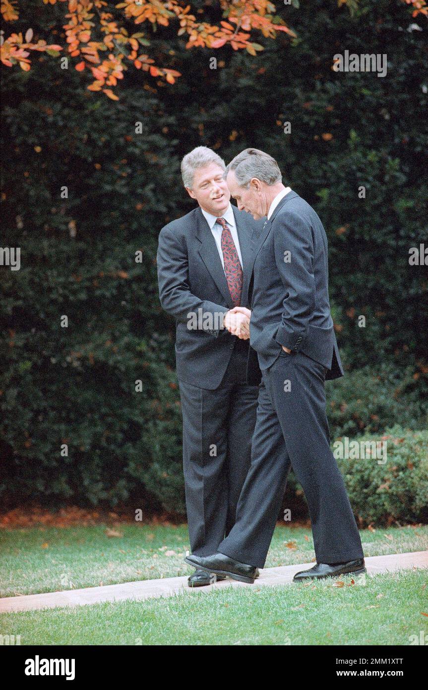 FILE - In this Nov. 18, 1992 file photo, President George H.W. Bush ...