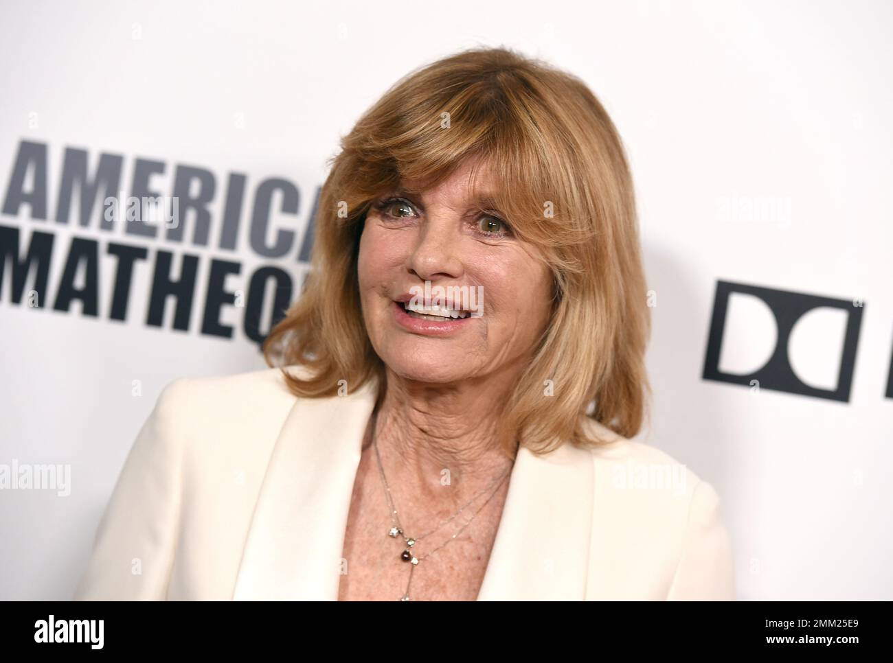 Katharine Ross arrives at the American Cinematheque Award ceremony ...