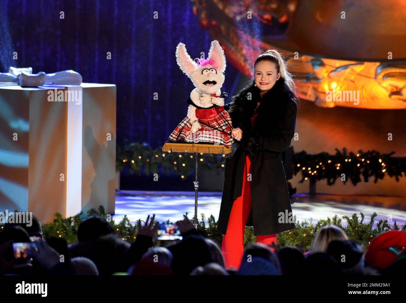 IMAGE DISTRIBUTED FOR TISHMAN SPEYER - Darci Lynne and Petunia perform ...