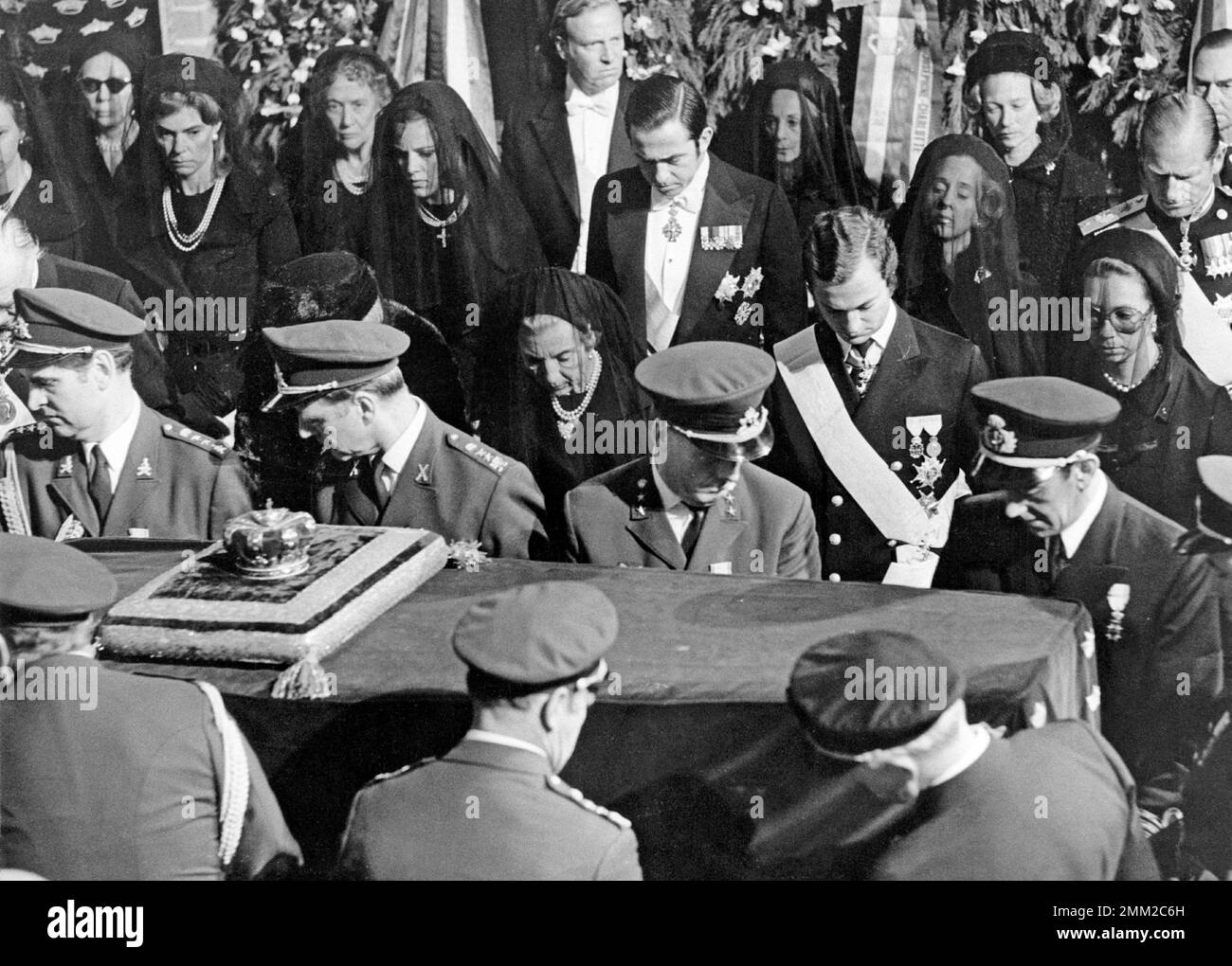 The funeral of king gustaf vi adolf 1973 hi-res stock photography and ...