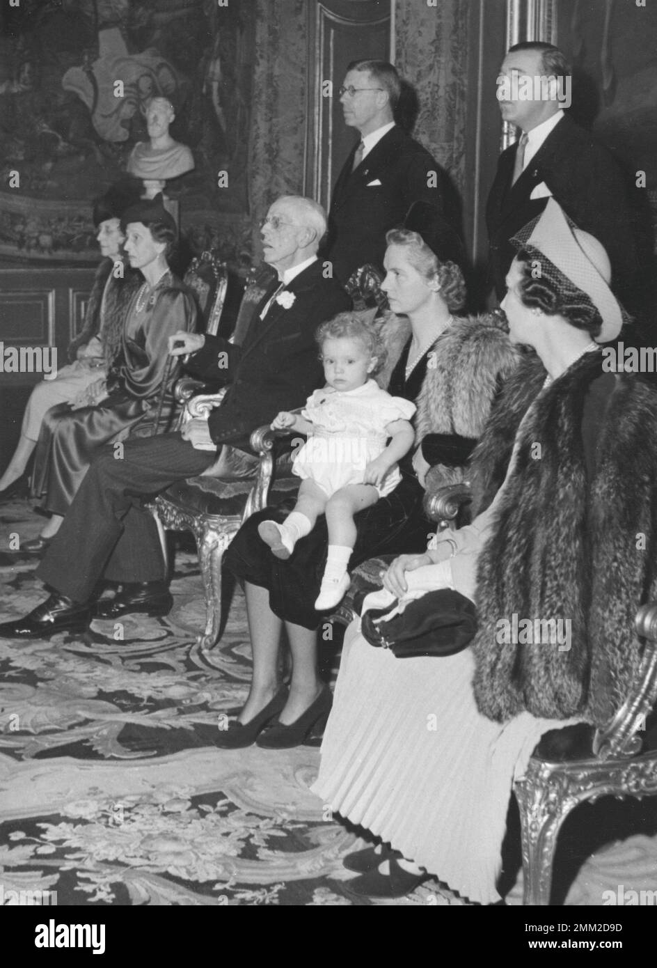 King gustaf v sweden hi-res stock photography and images - Alamy