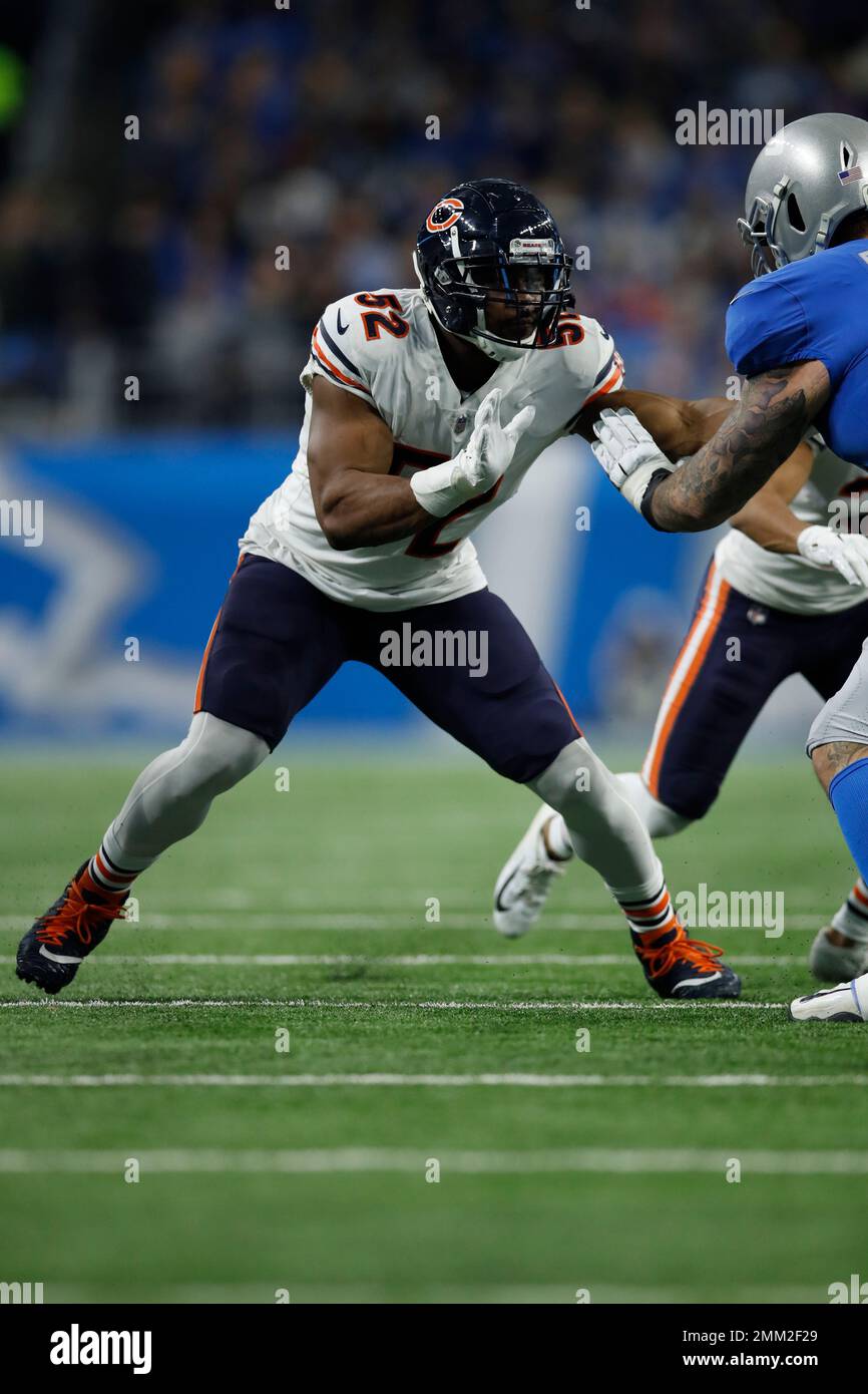Chicago Bears outside linebacker Khalil Mack (52) rushes in against the ...