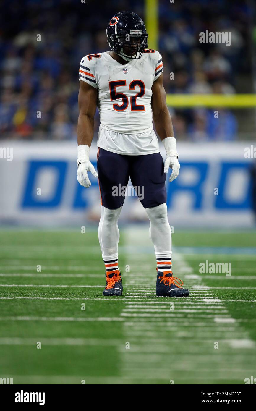 Chicago Bears outside linebacker Khalil Mack (52) lines up against the ...
