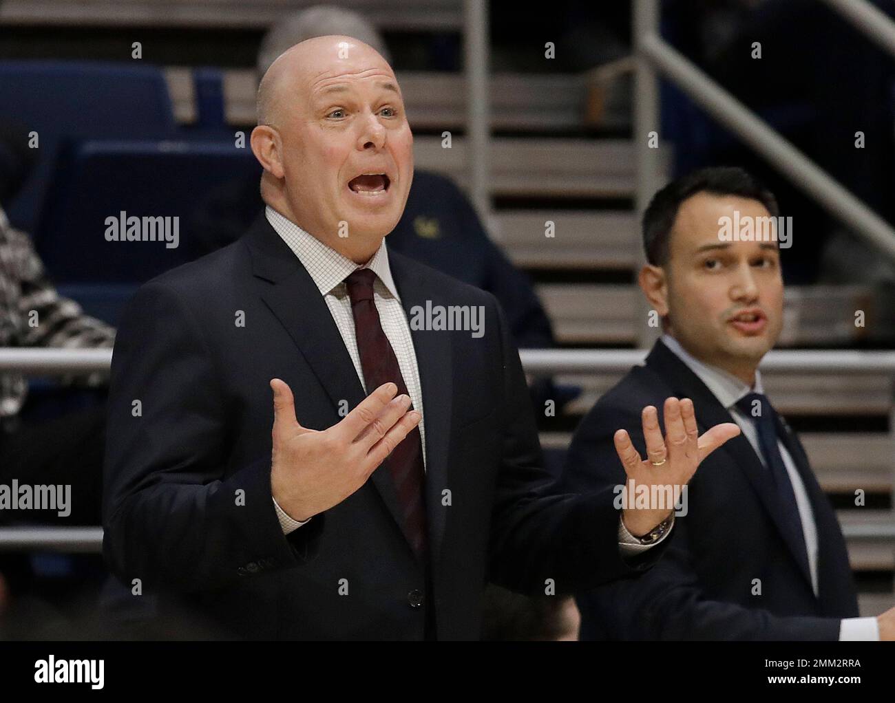 Santa Clara head coach Herb Sendek gestures during the first half of ...