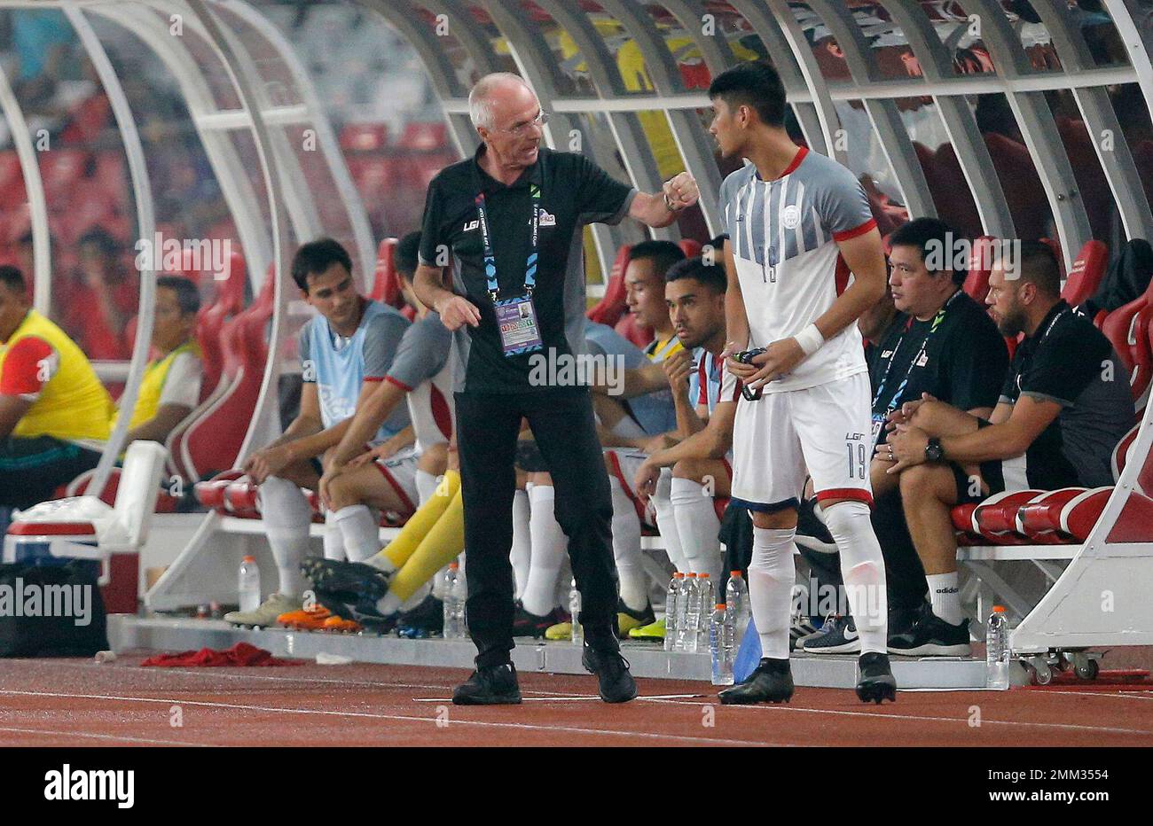 Philippine's soccer team coach Sven-Goran Eriksson, centre left, gives ...