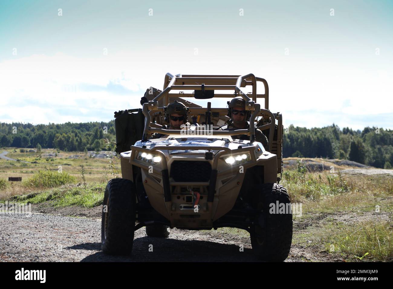 U.S. Marines with Mobile Reconnaissance Company, 2d Light Armored ...