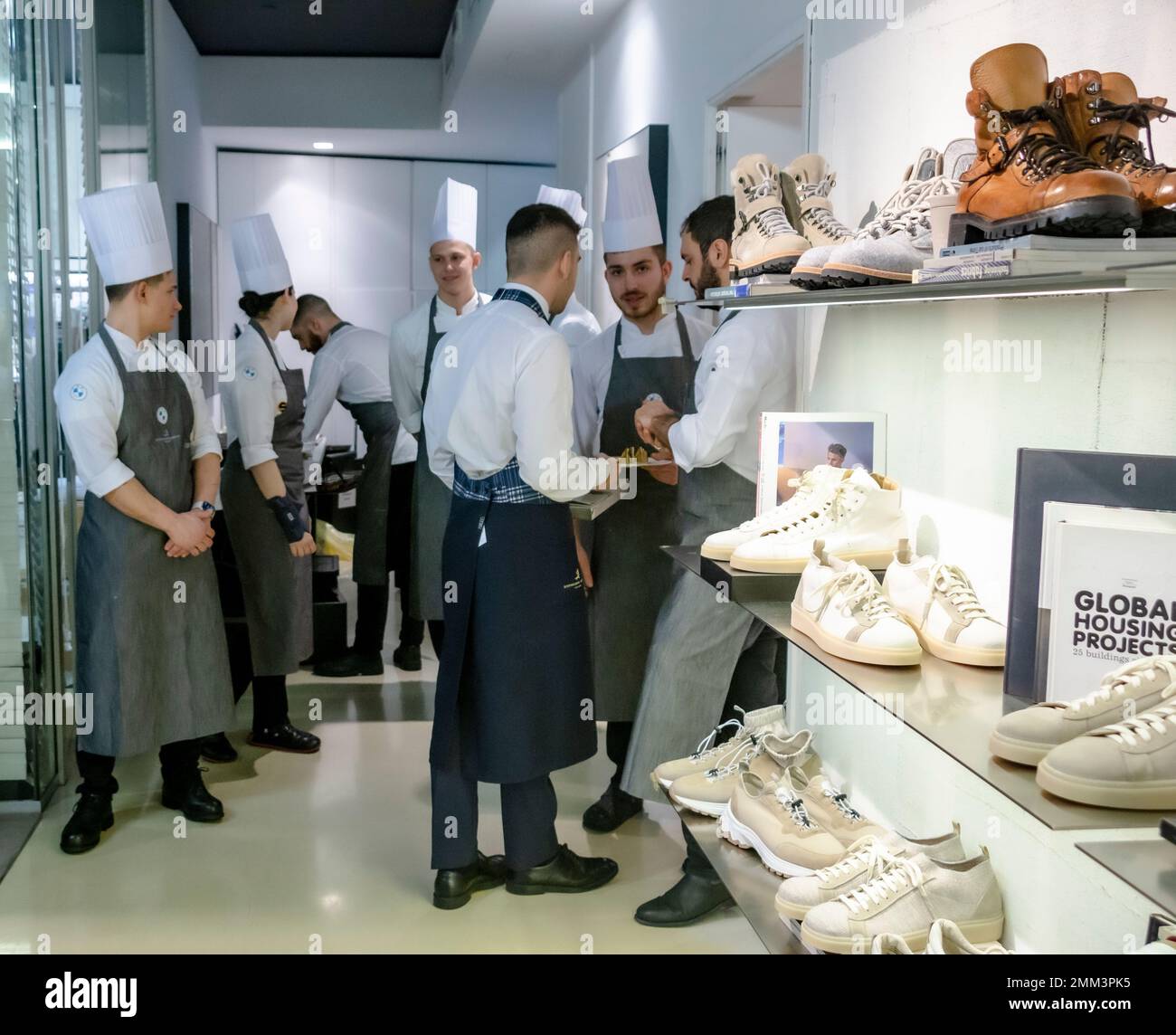 Menswearbrand hi-res stock photography and images - Alamy