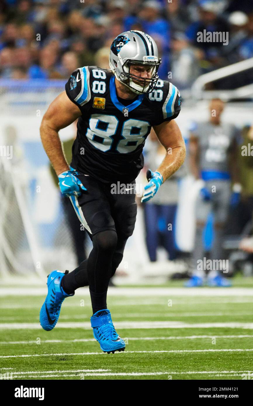 Carolina Panthers tight end Greg Olsen (88) in action against the ...
