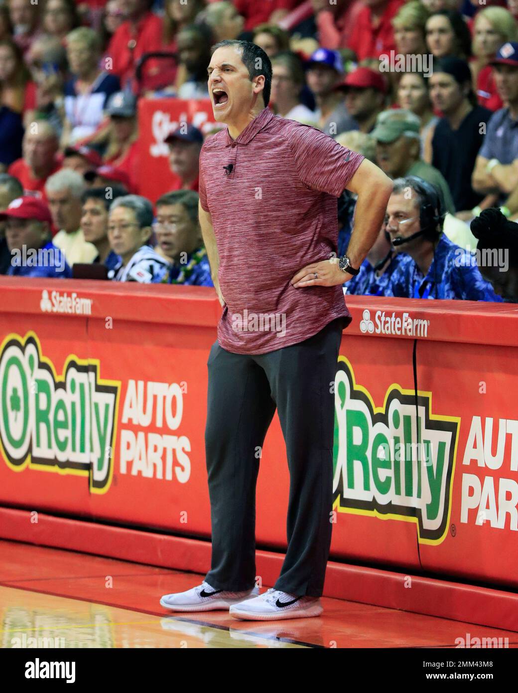 Iowa State head coach Steve Prohm shouts orders at his team during the ...